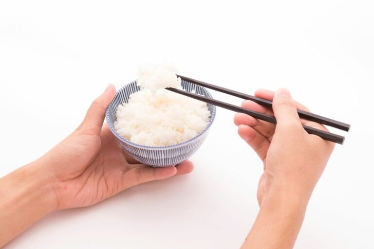 How To Eat Rice With Chopsticks - Why So Japan